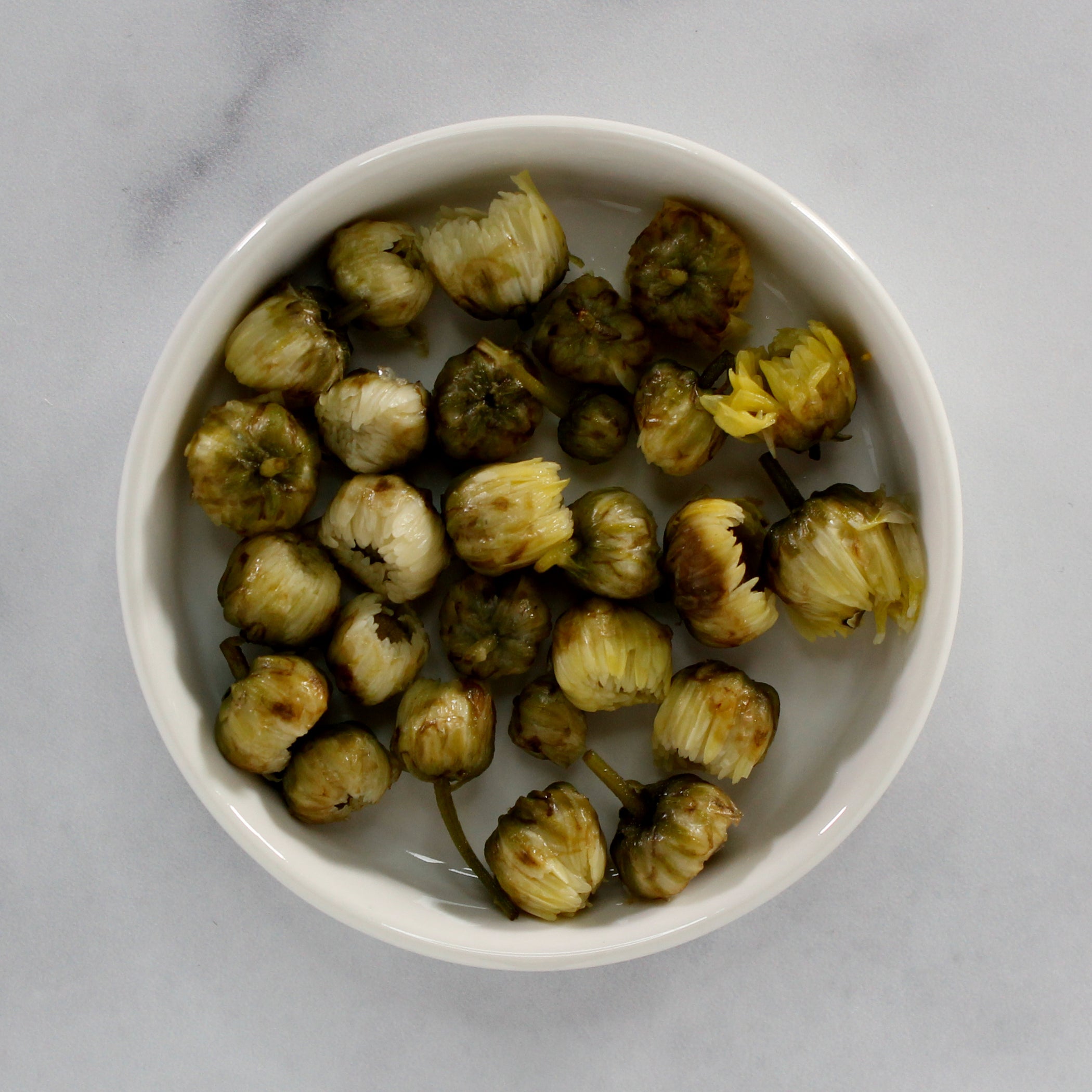 Golden Buds – In Pursuit of Tea