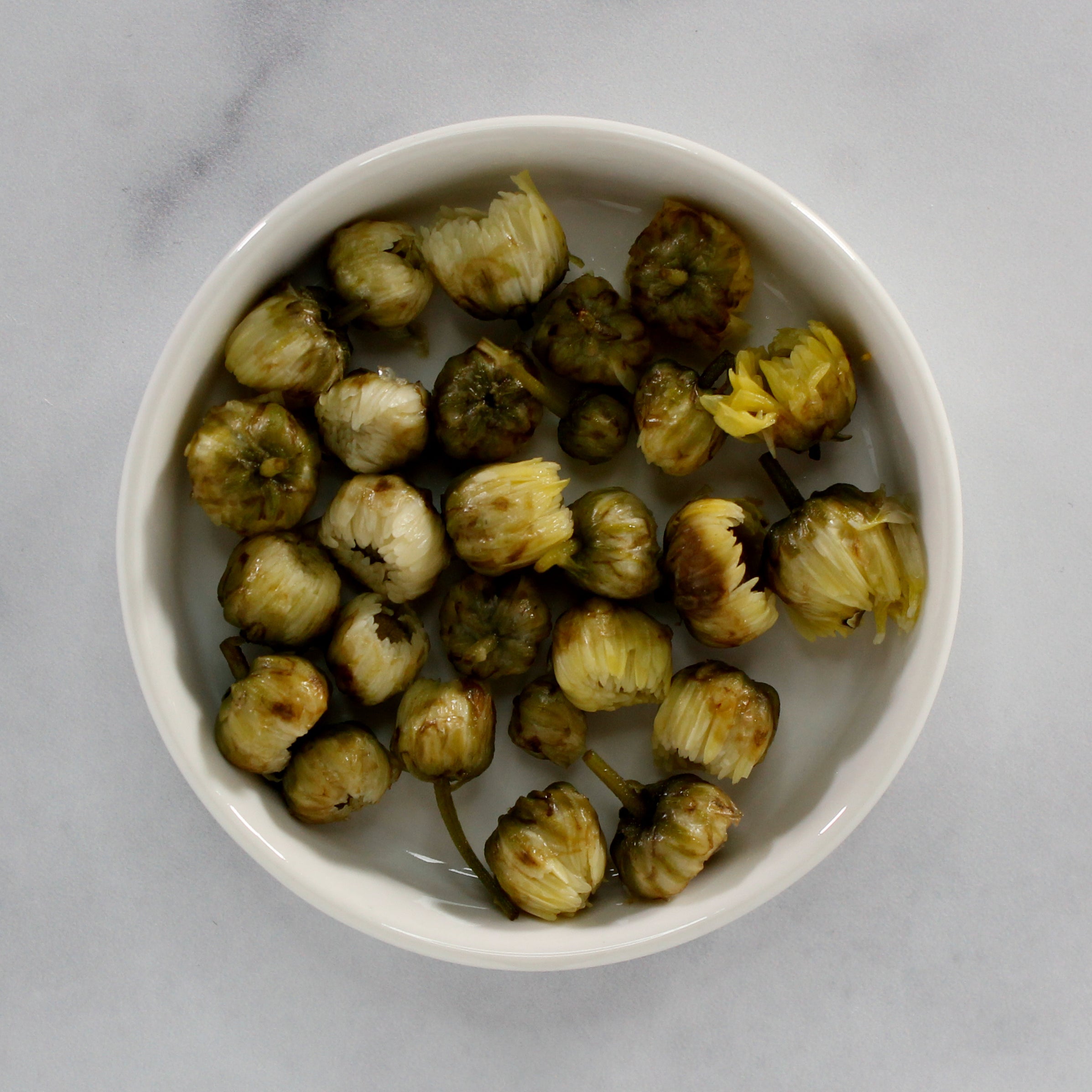 Golden Buds – In Pursuit of Tea